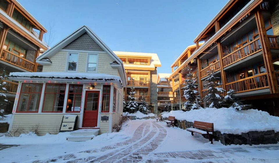 10 Great Reasons To Stay At The Moose Hotel, Banff - Forever Karen