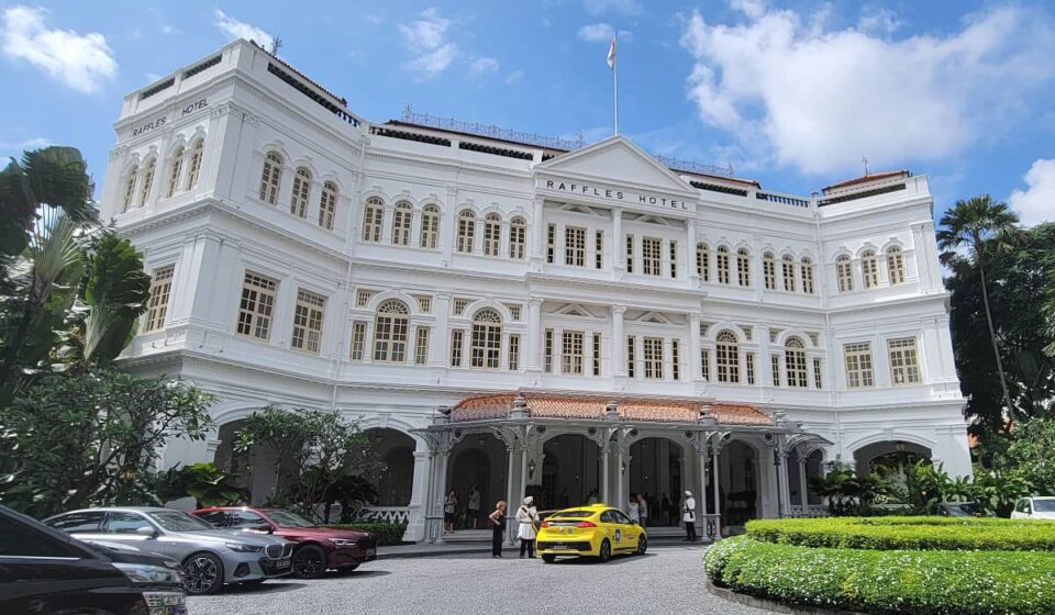 Raffles Hotel Afternoon Tea, Indulge In A Sweet Treat - Forever Karen